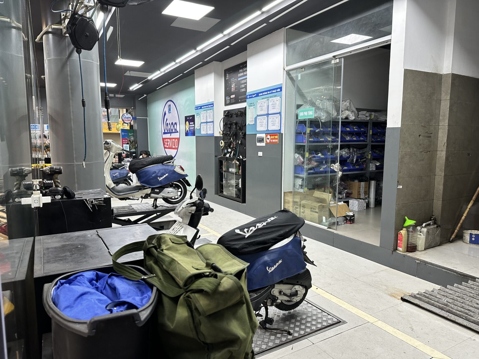 Vespa工場見学 in ベトナム - 株式会社KGTM