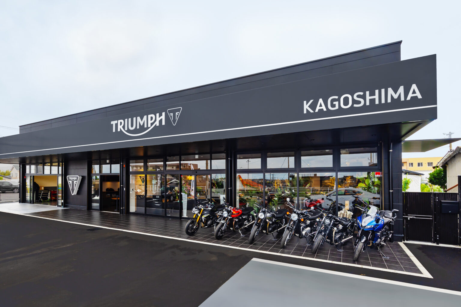 トライアンフ鹿児島 無事にOPEN!! - 株式会社KGTM